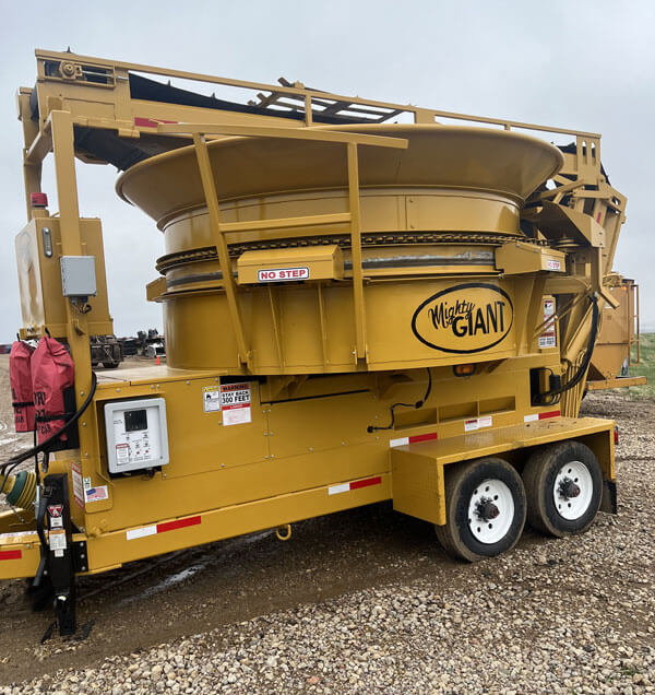 ***NEW*** Mighty Giant 2015 Tub Grinder - Post Equipment