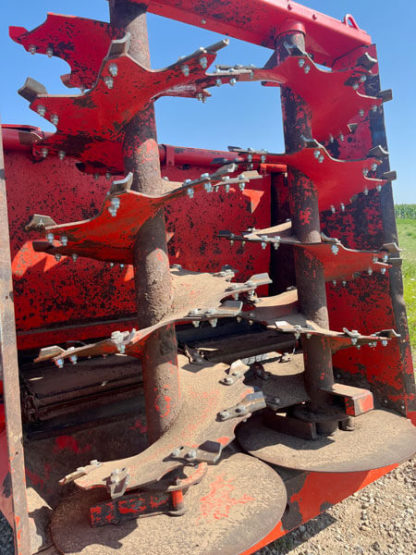 Kuhn Knight PS160 Vertical Beater Manure Spreader - Post Equipment