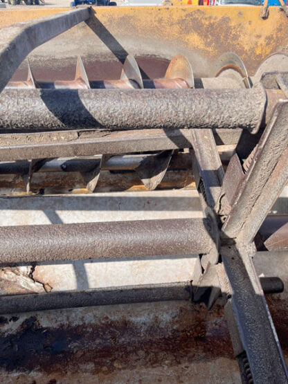 Knight 3300 Reel Feed Mixer - Post Equipment