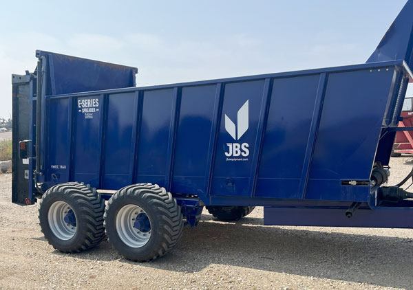 JBS 1848 Manure Spreader - Post Equipment